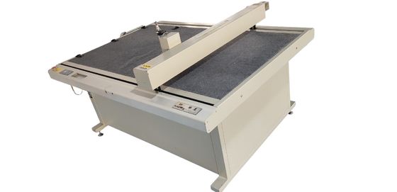 KAEMI 1509M2 Used Flatbed Garment Cutting Machine Template PVC Cutter
